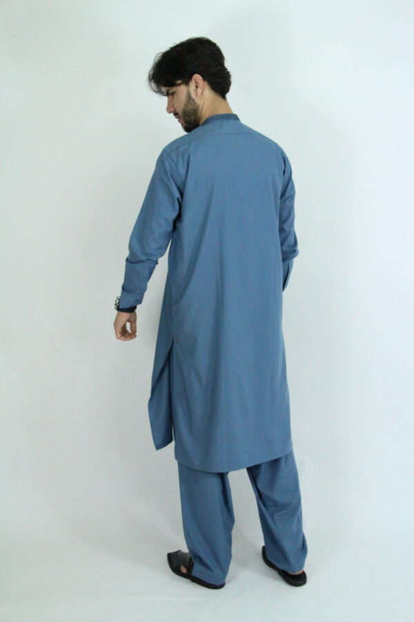 Traditionele Blauwe Perahan Tunban